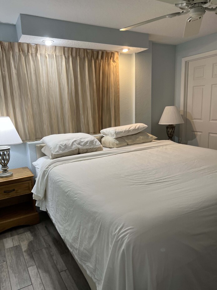 Quality Ocean Front Rooms & Amenities