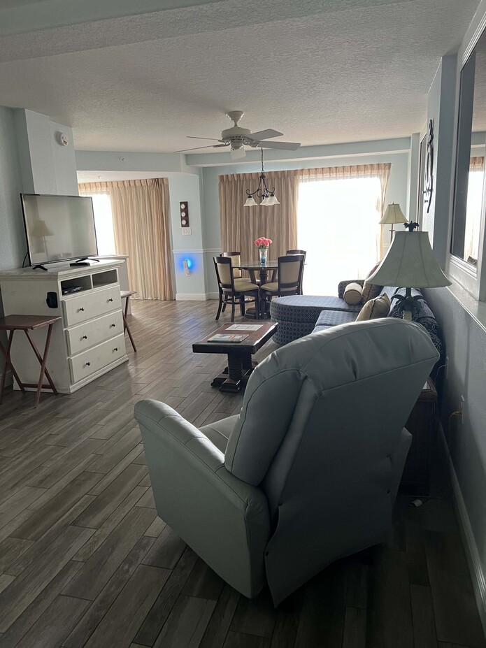 Quality Ocean Front Rooms & Amenities